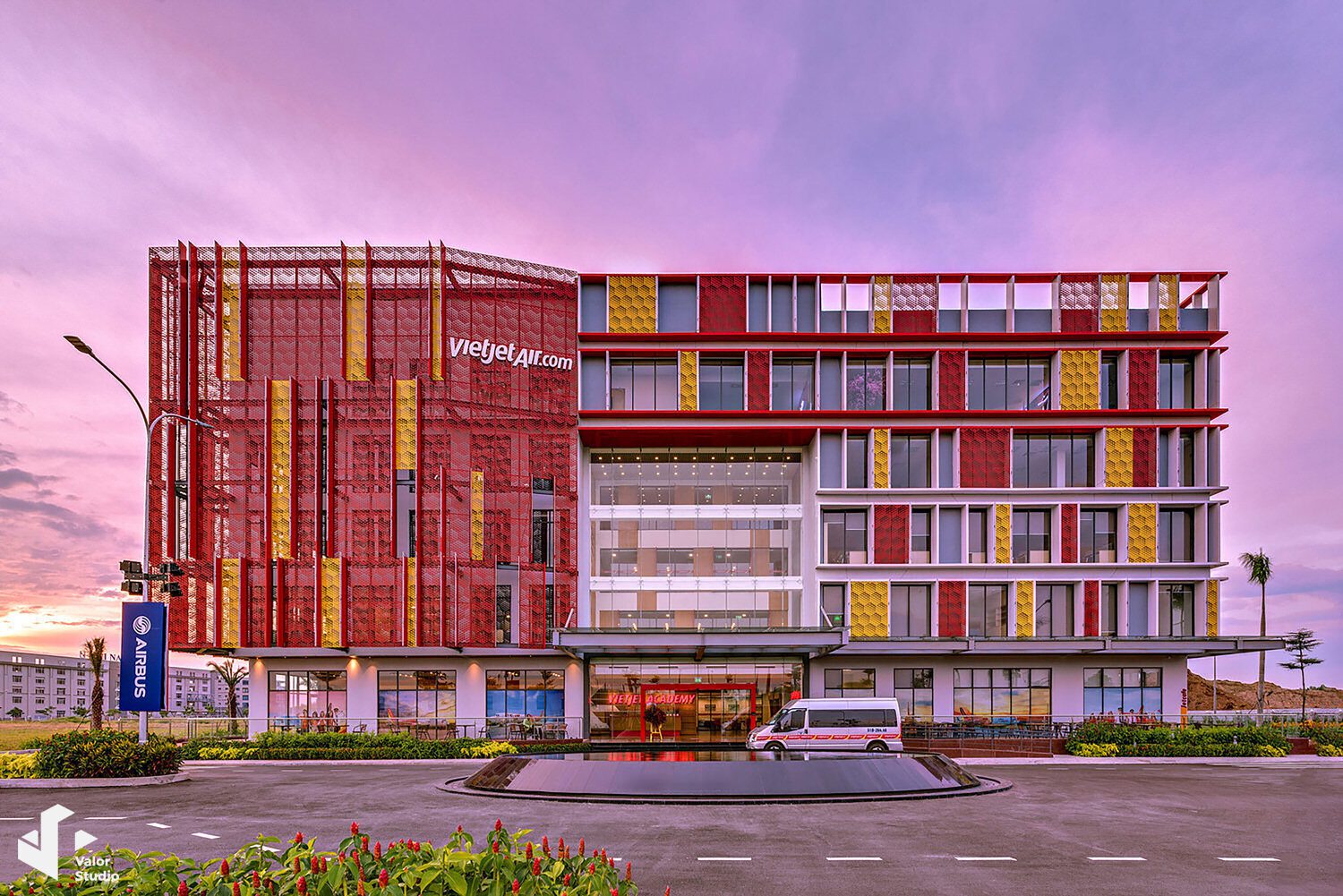 Giới thiệu – VIETJET AVIATION ACADEMY